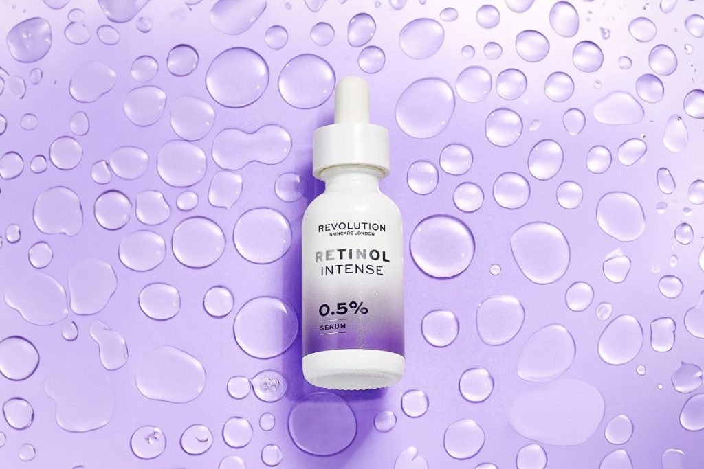 Os 15 melhores séruns de retinol de 2024