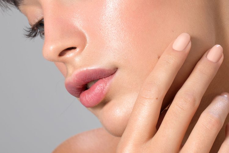 Las mejores cremas para eliminar las manchas del labio