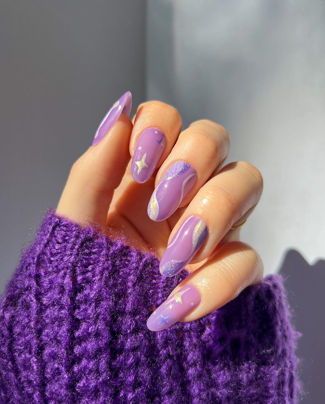 6 ideas de uñas lila que arrasan en 2025: elegantes y bonitas