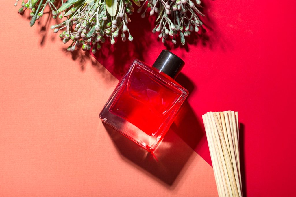 Los 14 mejores perfumes españoles para mujer en 2025