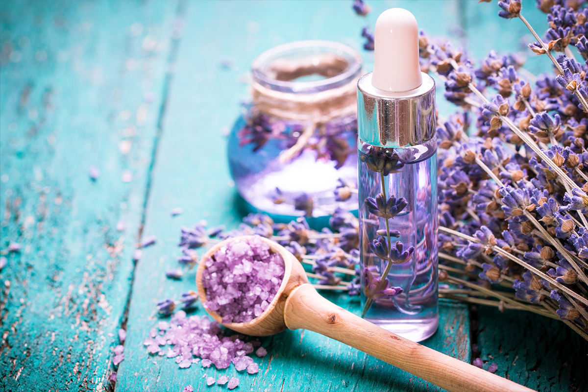Aceite esencial de lavanda: beneficios y tratamientos