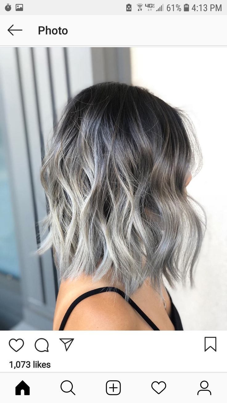 Ideas de una melena gris ceniza: 10 cortes de pelo en 2026