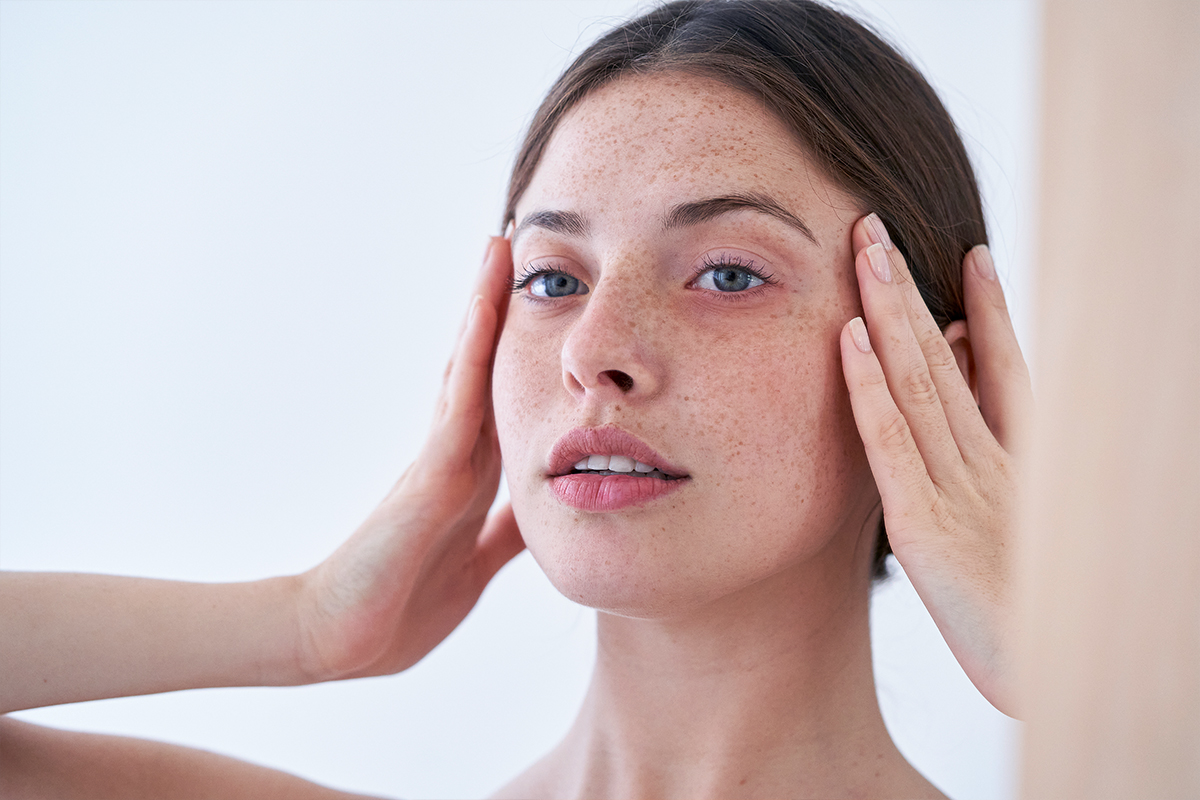 ¿Por qué salen las ojeras rojas y cómo poder eliminarlas?