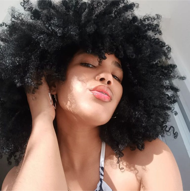 Mejores peinados para mujeres con el pelo afro