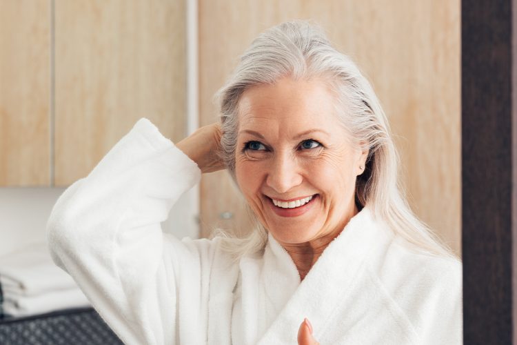 Los 5 mejores champús para tapar tus canas