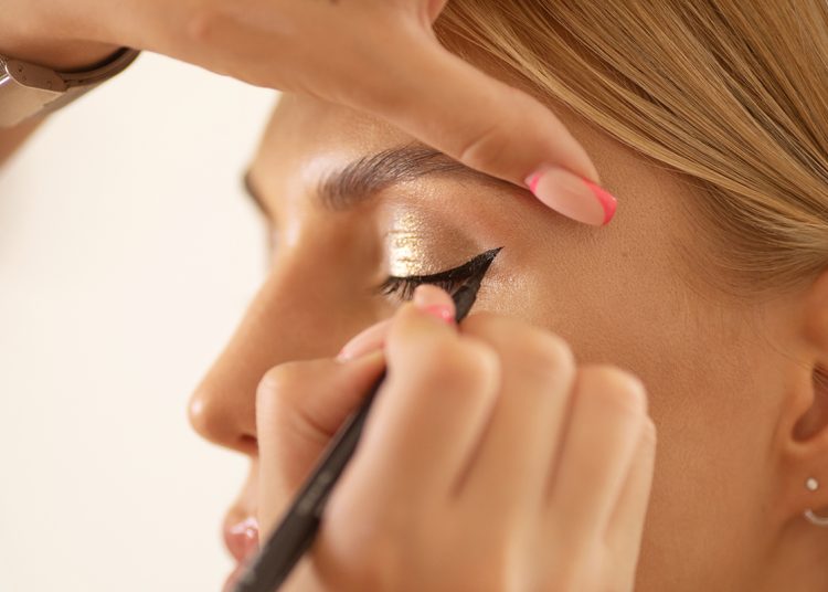Qué es el maquillaje blush y cómo aplicarlo según tu rostro